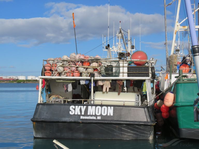 SKY MOON, Fishing Vessel - Details and current position - IMO 7609506 ...