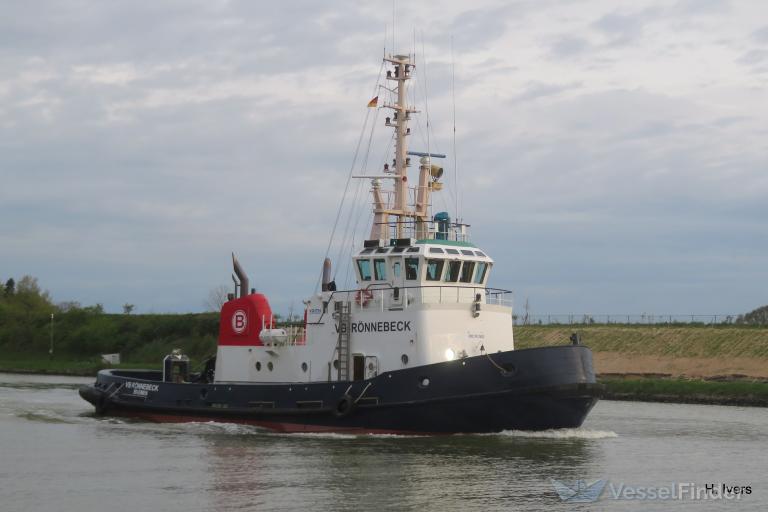 VB ROENNEBECK, Tug - Details and current position - IMO 7612620 - VesselFinder