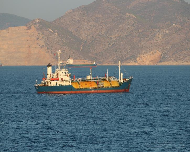 VERONIKI DIO, LPG Tanker - Details and current position - IMO 7701562 ...