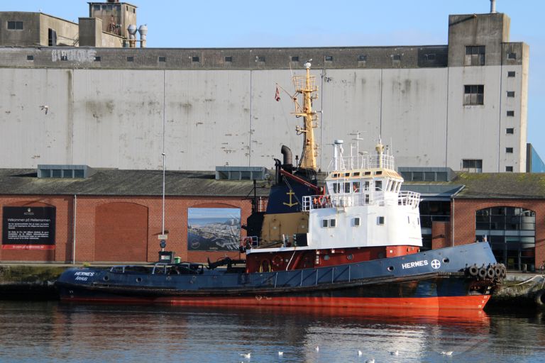 MASTER, Tug - Details and current position - IMO 7711799 - VesselFinder
