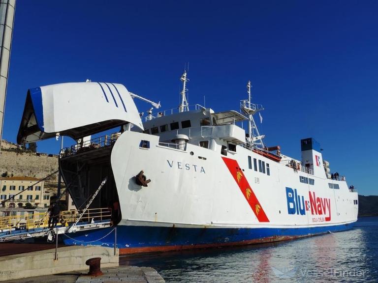 VESTA, Passenger/Ro-Ro Cargo Ship - Details and current position - IMO ...