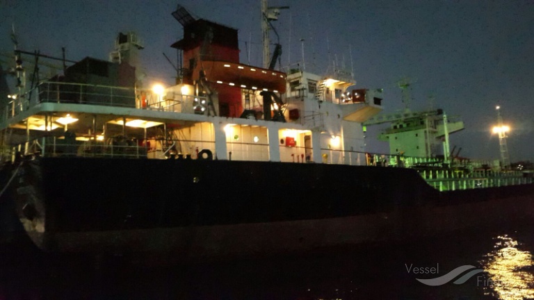 HYPERION, Oil Products Tanker - Details and current position - IMO 7921423 - VesselFinder