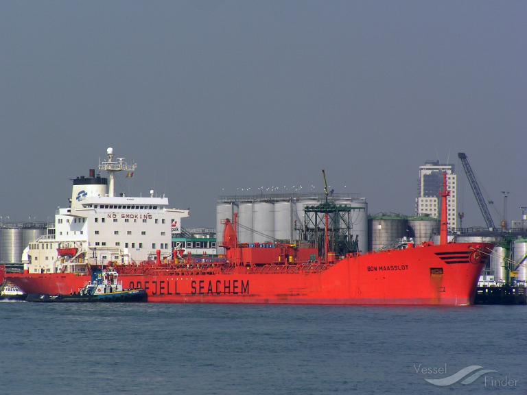BOW MAASSLOT, Chemical/Oil Products Tanker - Details and current position - IMO 8010520 ...