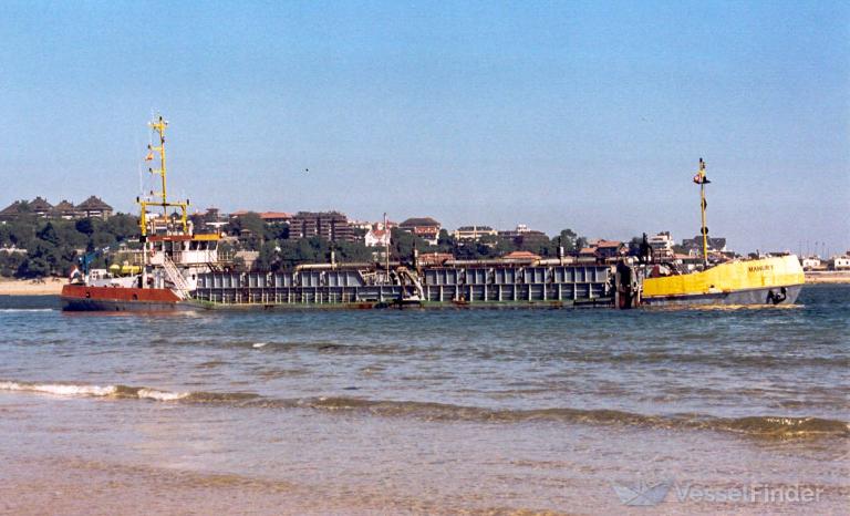 DRAGA MAHURY, Hopper Dredger - Details and current position - IMO ...