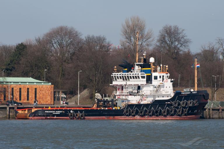 PRESIDENT HUBERT, Tug - Details and current position - IMO 8117471 ...