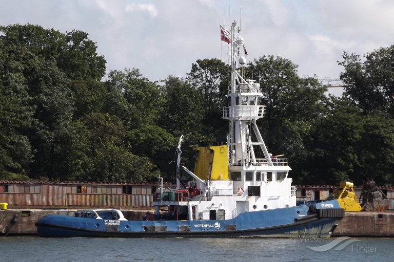 RADUGA PROTON, Pusher Tug - Details and current position - IMO 8131116 ...