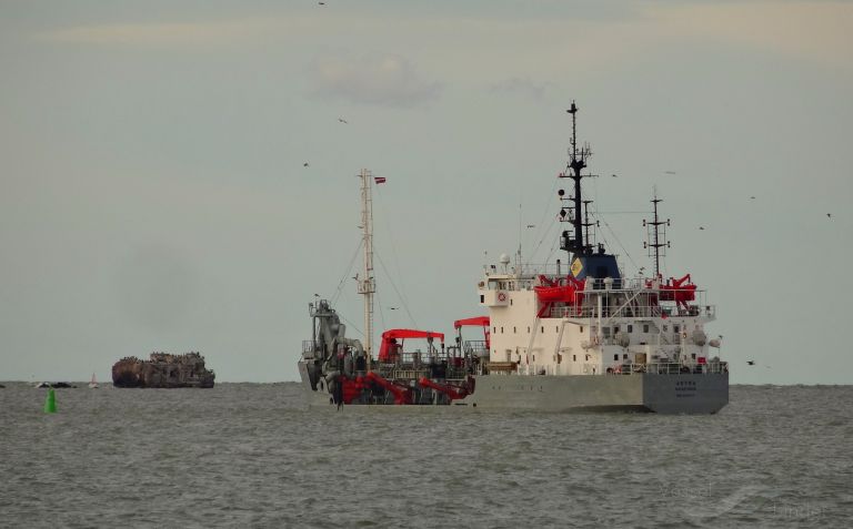 ASTRA, Hopper Dredger - Details and current position - IMO 8305767 MMSI ...