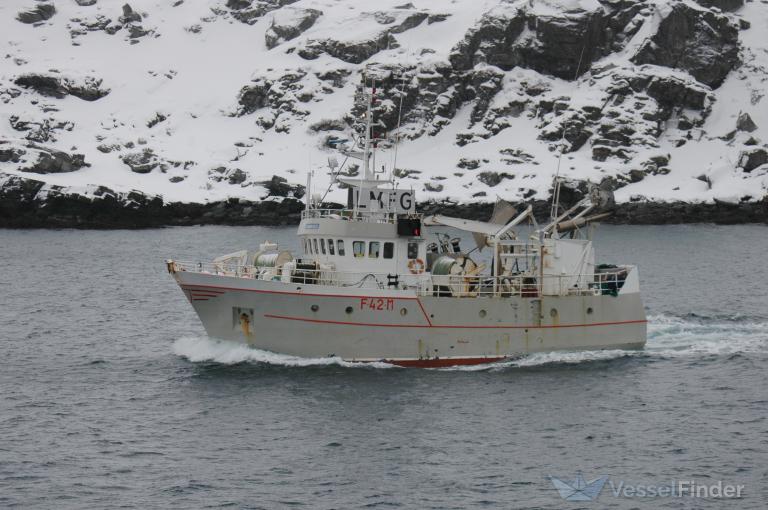 SOLVAERGUTT, Fishing Vessel - Details and current position - IMO 8309971 - VesselFinder