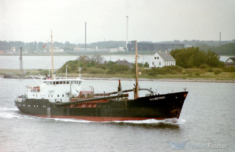 BOTNIA, Dredger - Details and current position - IMO 8424719 - VesselFinder