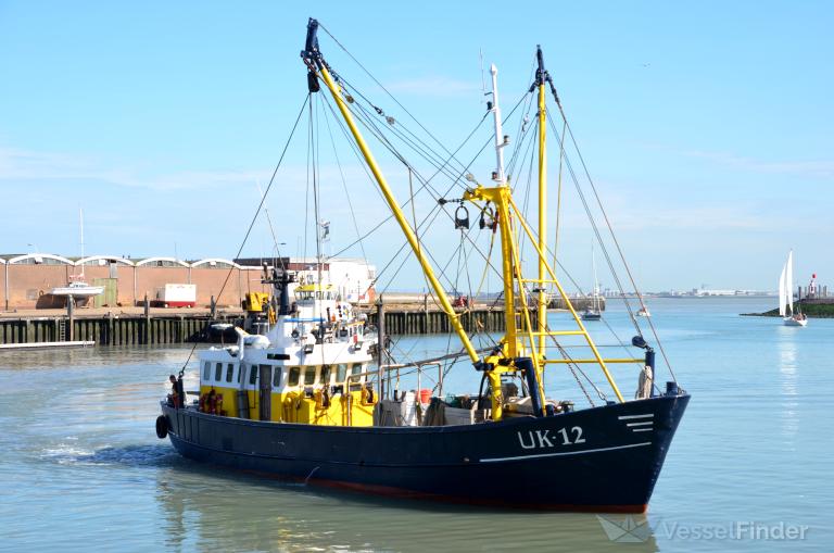 UK 12, Fishing Vessel - Scheepsdetails en huidige positie - IMO 8432780 ...