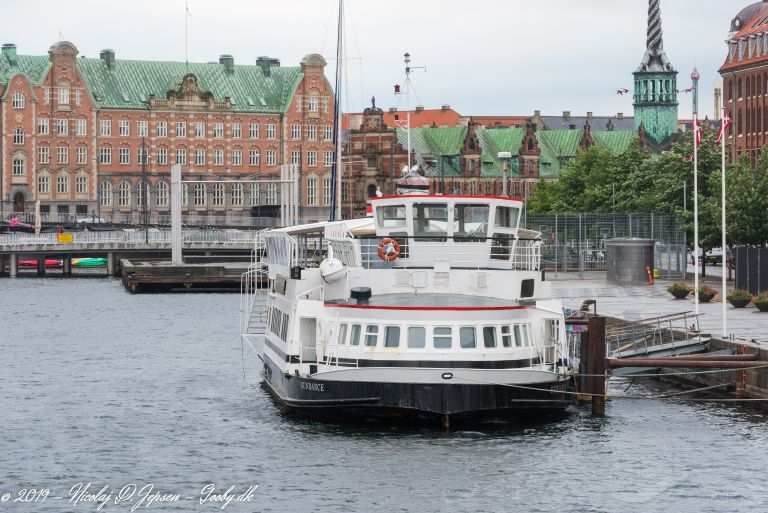 SUNDANCE, Yacht - Details and current position - IMO 8633762 - VesselFinder