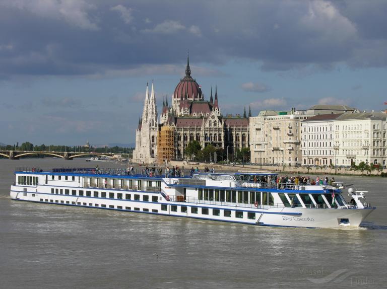 RIVER CONCERTO, Inland Passenger - Details and current position - IMO 8667581 - VesselFinder