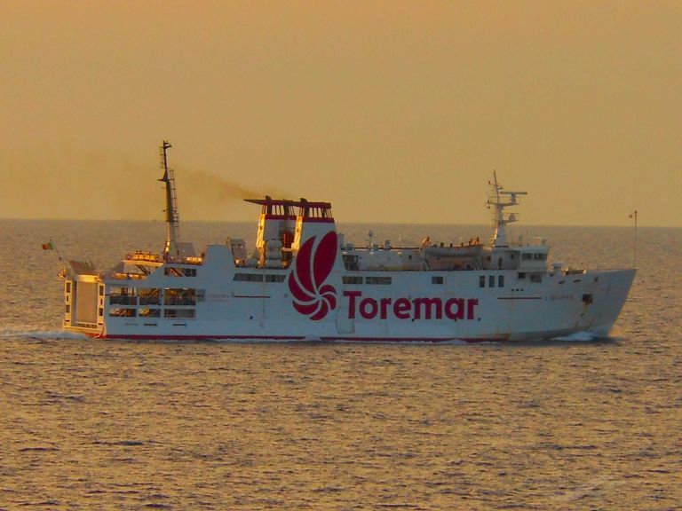 LIBURNA, Passenger/Ro-Ro Cargo Ship - Details and current position ...