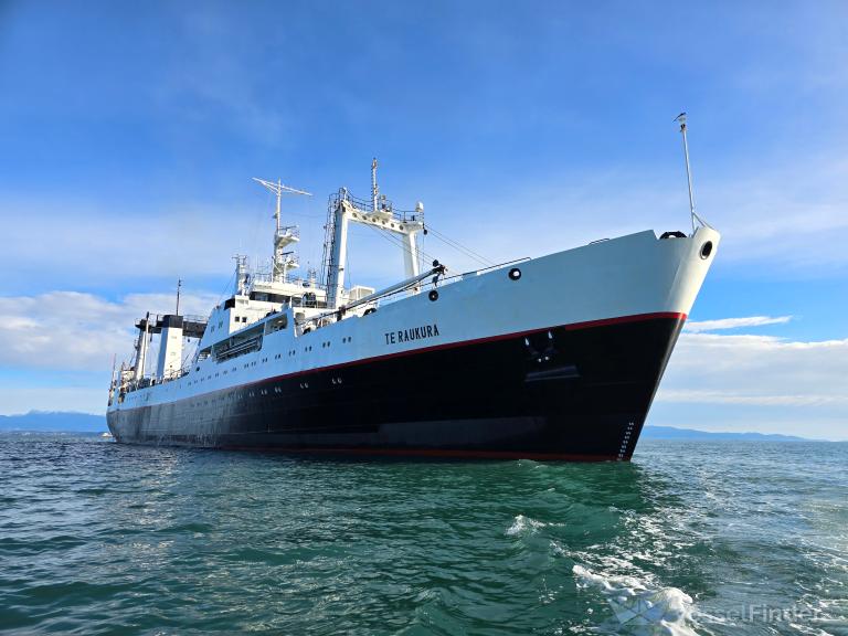 TE RAUKURA, Fish Factory Ship - Details and current position - IMO ...