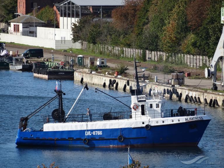 ALBATROS, Fishing Vessel - Details and current position - IMO 8722628 ...
