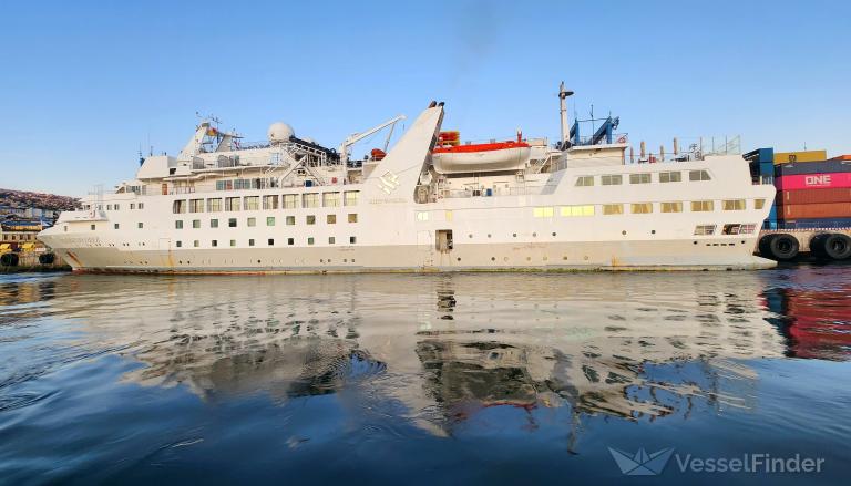 SILVER EXPLORER, Passenger (Cruise) Ship - Details and current position ...