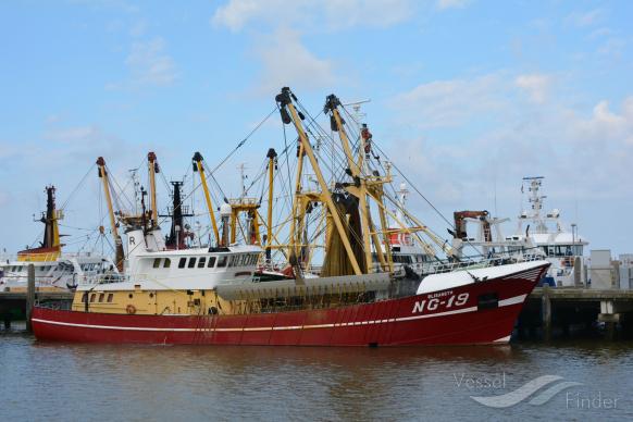 ELISABETH OF LADRAM, Fishing Vessel - Details and current position ...