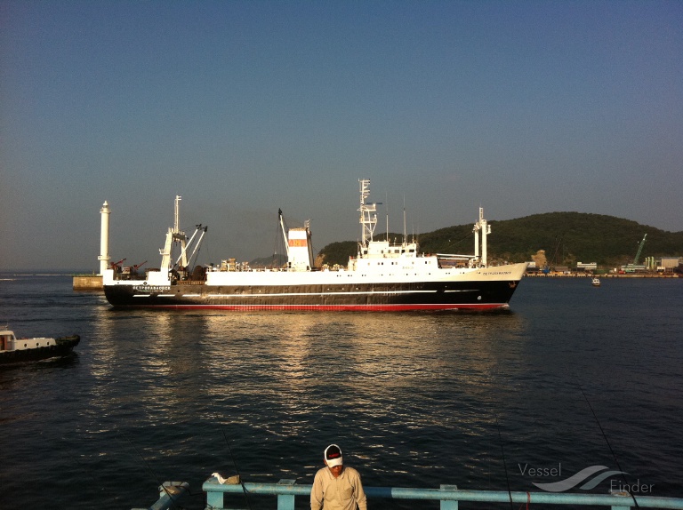 PETROPAVLOVSK, Fish Factory Ship - Details and current position - IMO ...