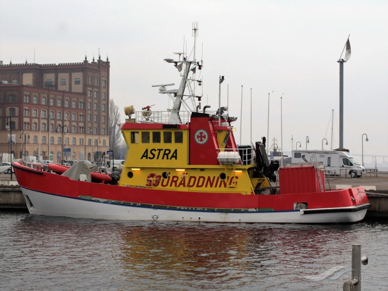 ASTRA, Yacht - Details and current position - IMO 8878192 MMSI ...