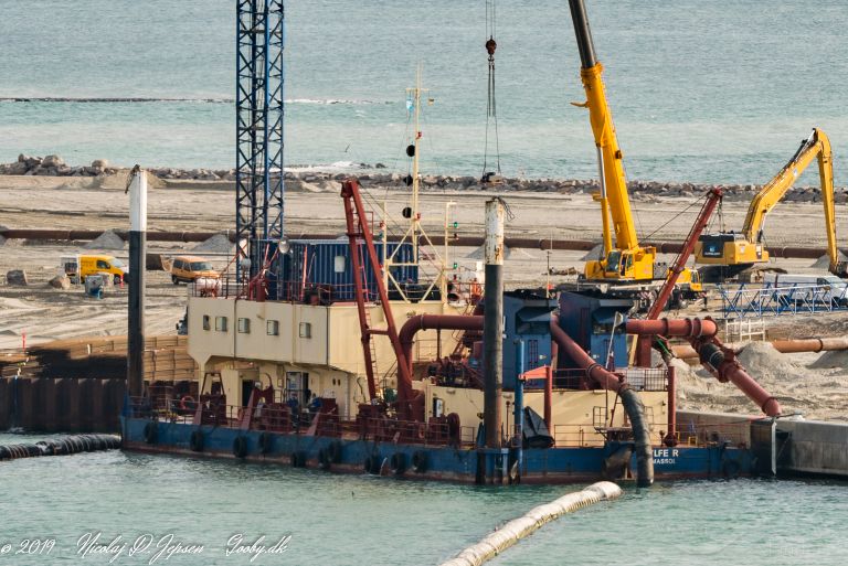 GYLFE R, Dredger - Details and current position - IMO 8988715 ...