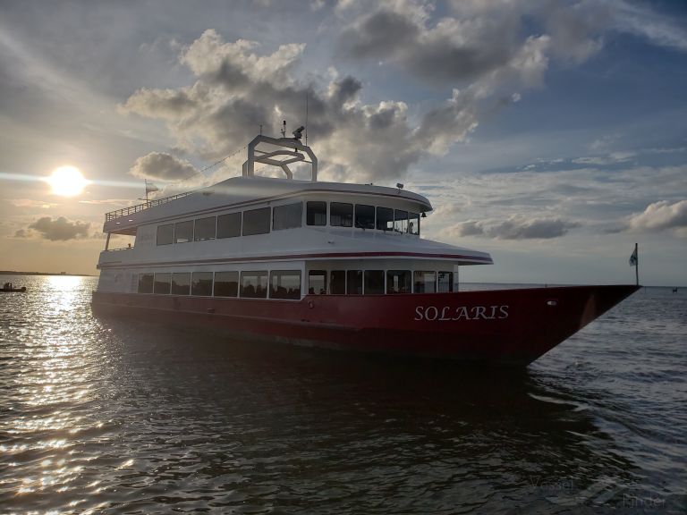 SOLARIS, Passenger Ship - Details and current position - IMO 8990483 ...