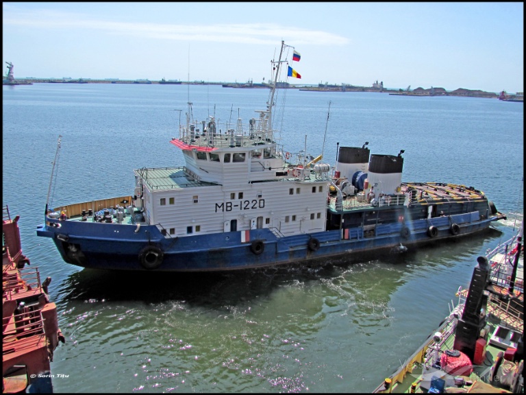 MB-1220, Tug - Details and current position - IMO 8995146 - VesselFinder