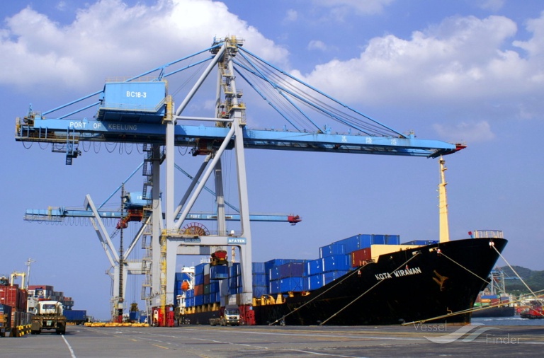 KOTA WIRAWAN, Container Ship - Details and current position - IMO ...