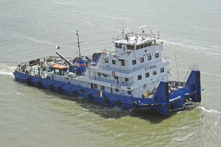 OT2032, Pusher Tug - Details and current position - IMO 9027881 ...
