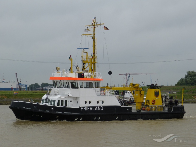 FRIESLAND, Research Vessel - Details and current position - IMO 9031387 ...