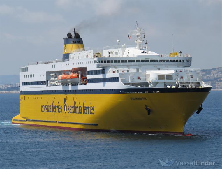 MEGA EXPRESS FIVE, Passenger/Ro-Ro Cargo Ship - Details and current position - IMO 9035101 ...