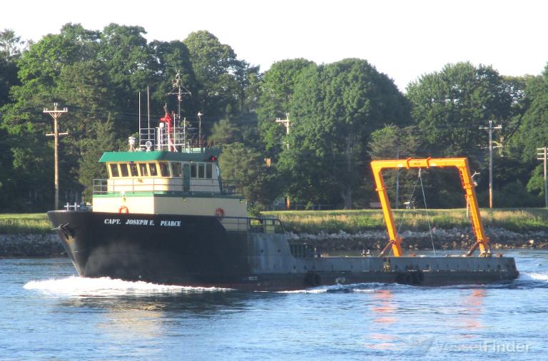 CAPT.JOSEPH E PEARCE, Offshore Tug/Supply Ship - Details and current ...