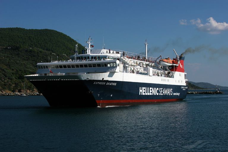 EXPRESS SKIATHOS, Passenger/Ro-Ro Cargo Ship - Details and current ...