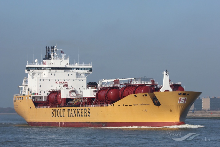 STOLT CONFIDENCE, Chemical/Oil Products Tanker - Details and current position - IMO 9102071 ...