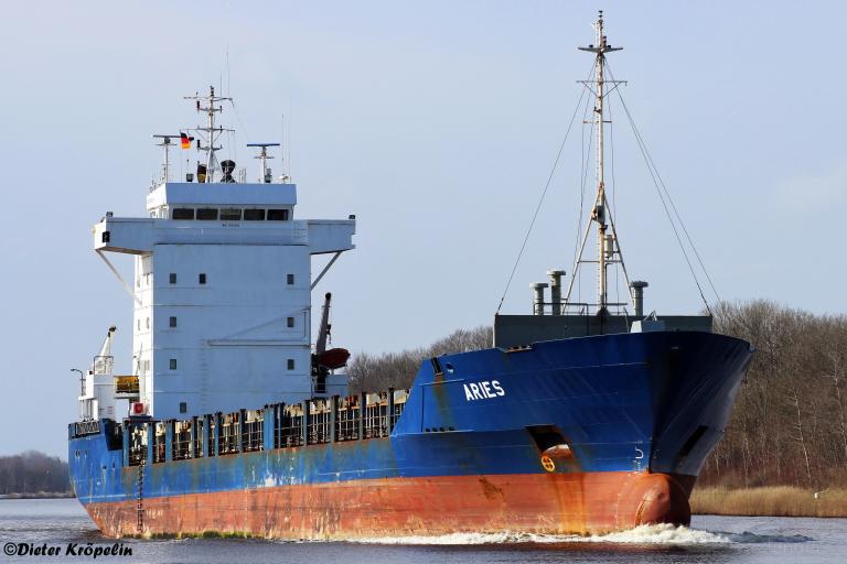 ARIES, Container Ship - Details and current position - IMO 9123518 ...