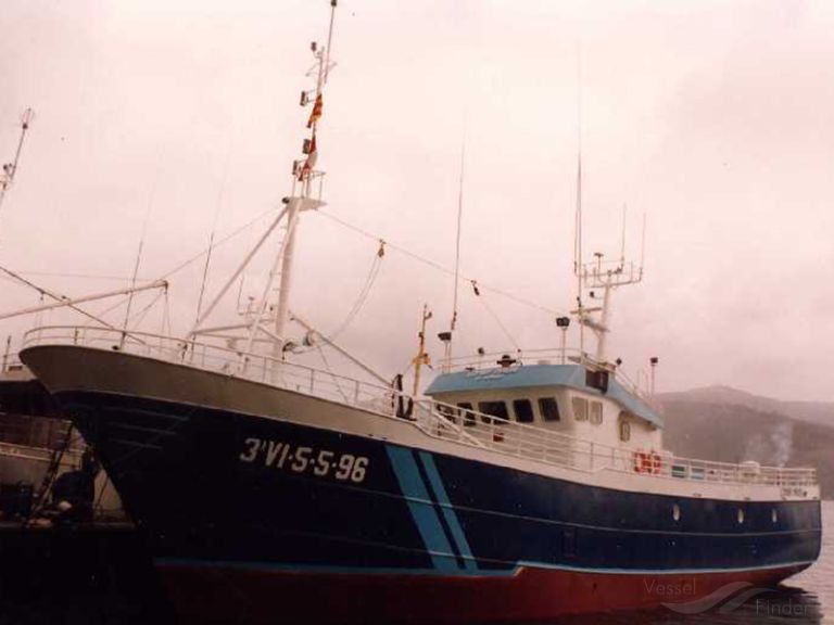 LOMBA-MAURI, Fishing Vessel - Details and current position - IMO ...