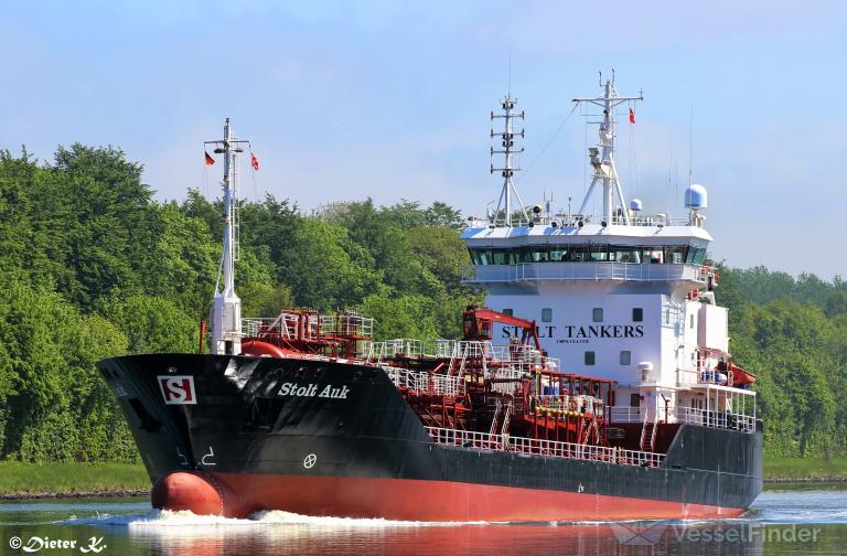 STOLT AUK, Chemical/Oil Products Tanker - Detalles del buque y posición ...