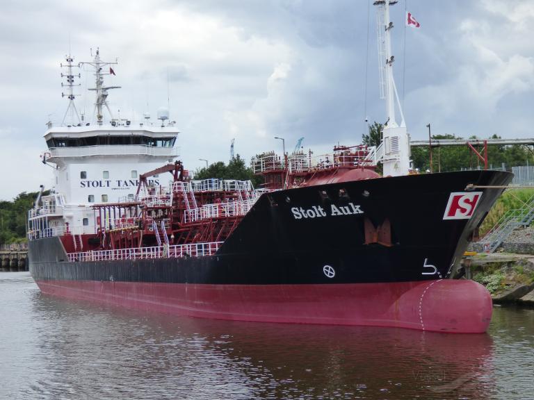STOLT AUK, Chemical/Oil Products Tanker - Details and current position ...