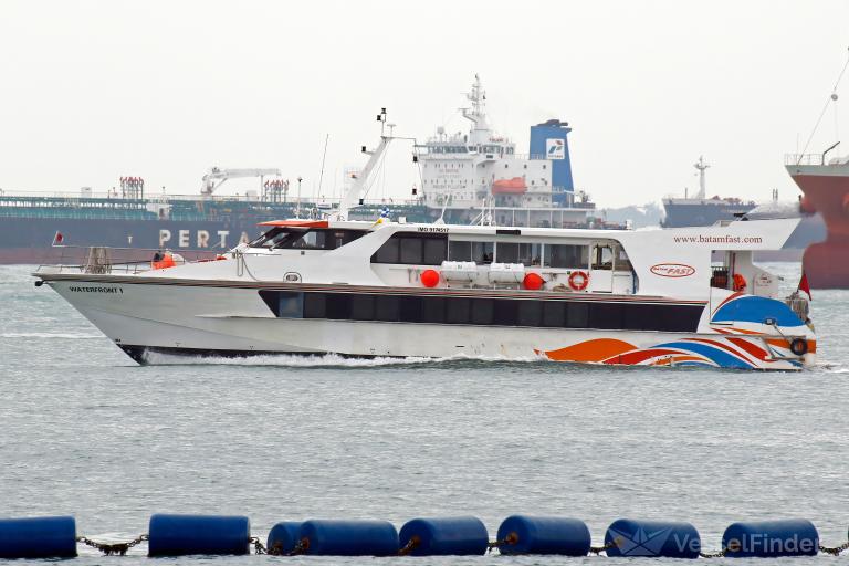 WATERFRONT 1, Passenger Ship - Details and current position - IMO 9174517 - VesselFinder