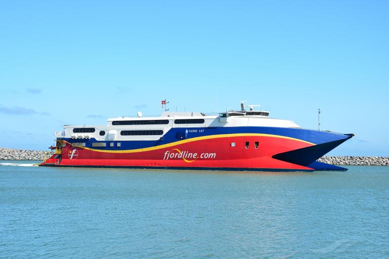 SKANE JET, Passenger/Ro-Ro Cargo Ship - Details and current position ...