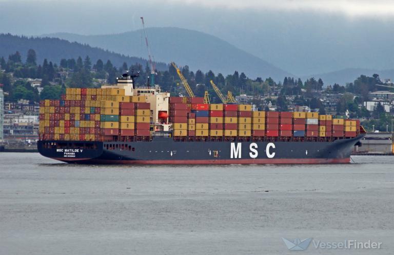 Zdjęcia statku - VesselFinder