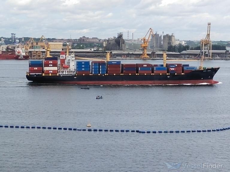 KOTA AZAM, Container Ship - Details and current position - IMO 9182033 ...