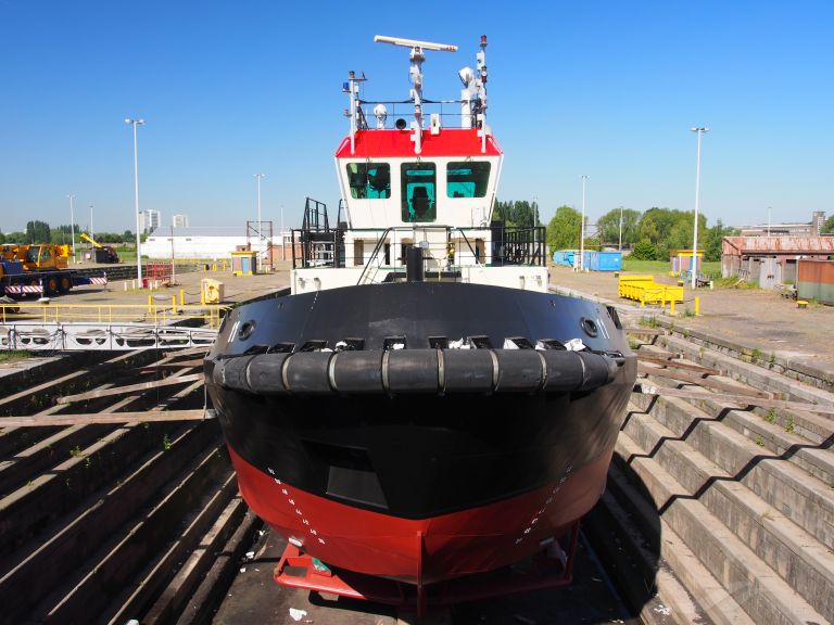 TUG 11, Tug - Details and current position - IMO 9211717 - VesselFinder