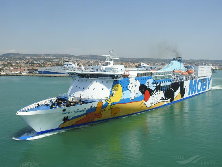 MOBY TOMMY, Passenger/Ro-Ro Cargo Ship - Dettagli della nave e posizione attuale - IMO 9221310 ...