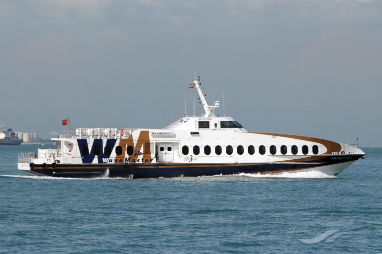 WAVEMASTER 3, Passenger Ship - Details and current position - IMO 9257840 - VesselFinder