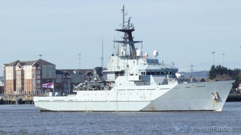 HMS TYNE, Patrol Vessel - Details and current position - IMO 9261322 ...