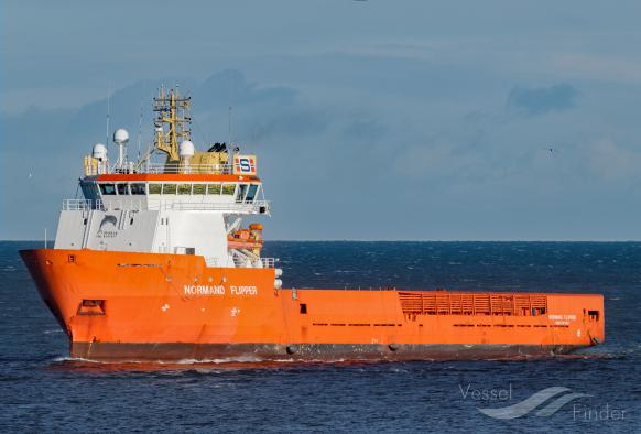 HM FLIPPER, Offshore Tug/Supply Ship - Details and current position ...