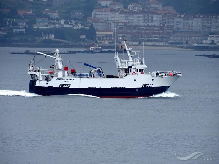 SKELLIG LIGHT II, Fishing Vessel - Details and current position - IMO ...