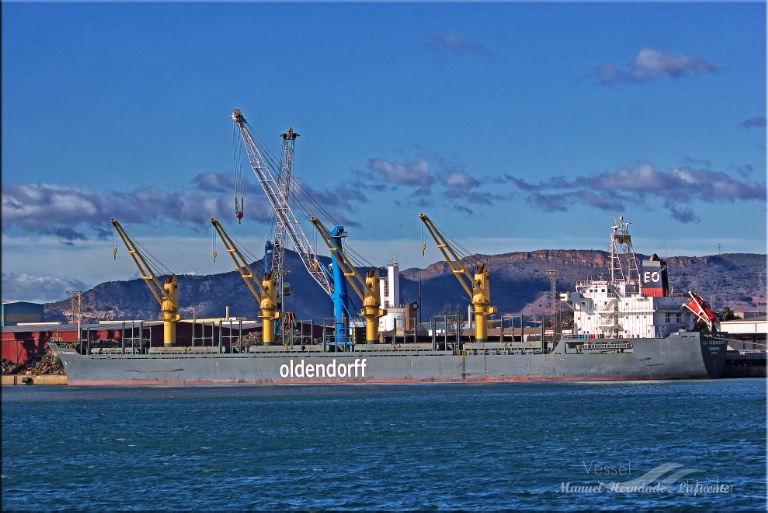 AUCKLAND SPIRIT, General Cargo Ship - Details and current position ...