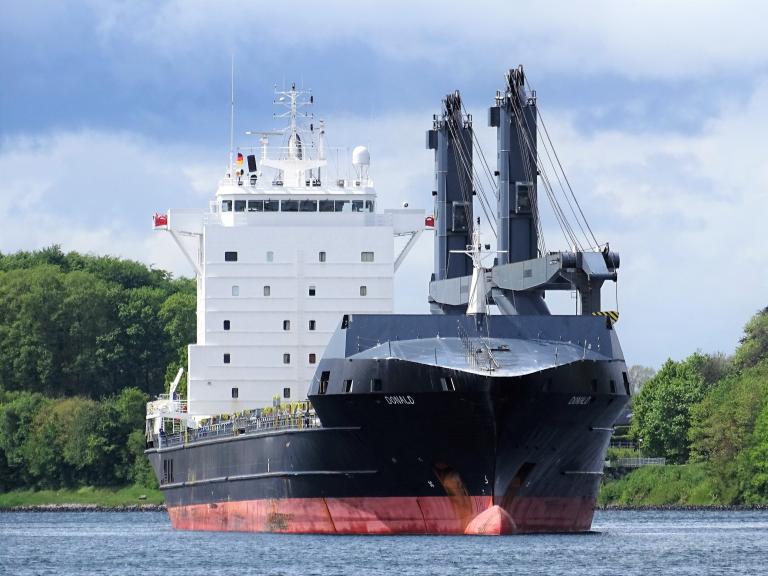 Ship photos - VesselFinder