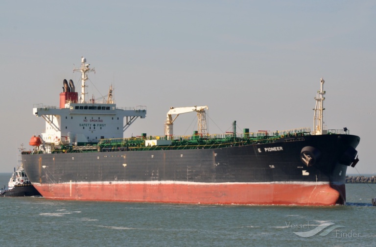 E PIONEER, Oil Products Tanker - Scheepsdetails en huidige positie ...